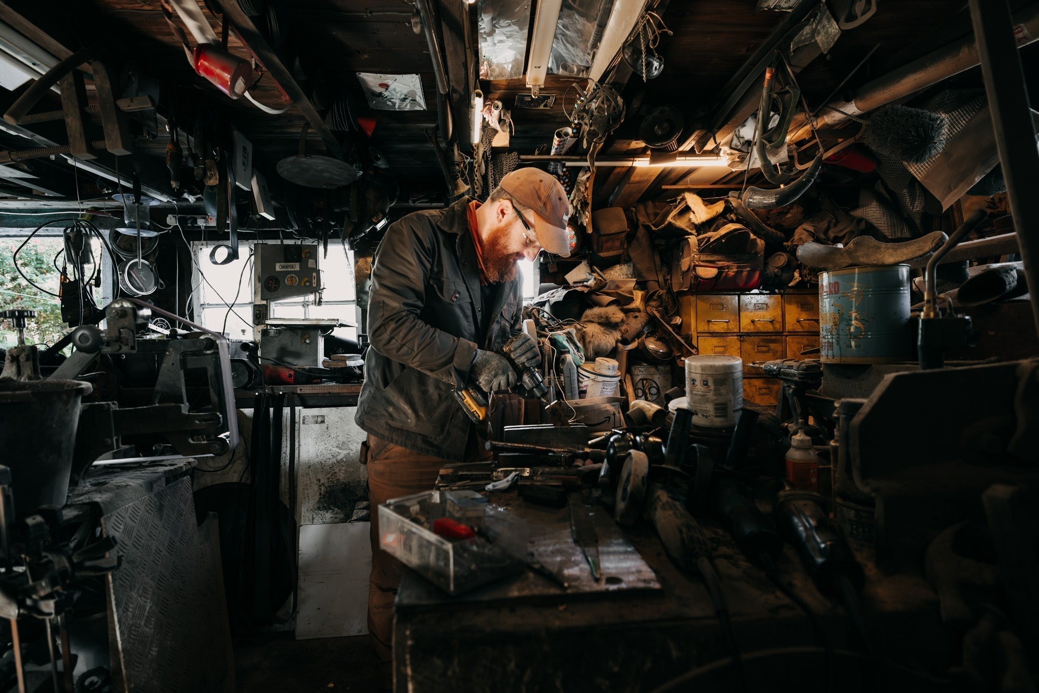A Day at Flett Forge: Meeting Matty, the Scottish Bladesmith – The Bear ...